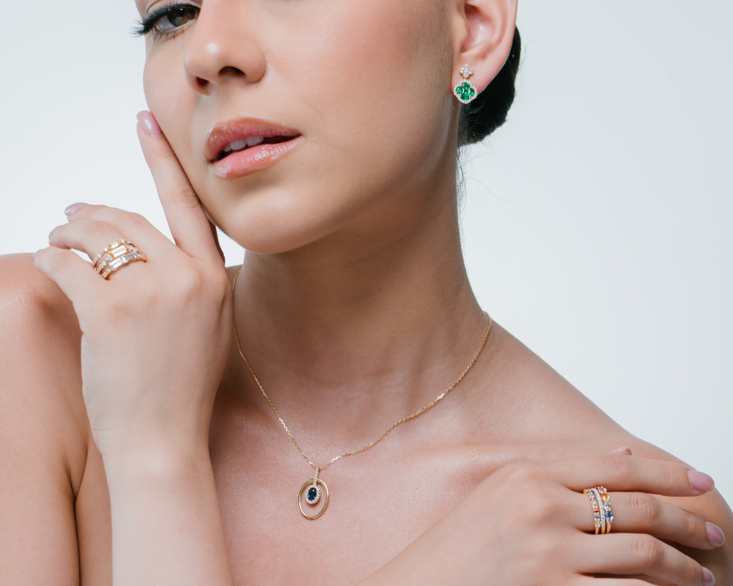 6 Ideas para combinar tus joyas como una experta – Bauer Joyeros